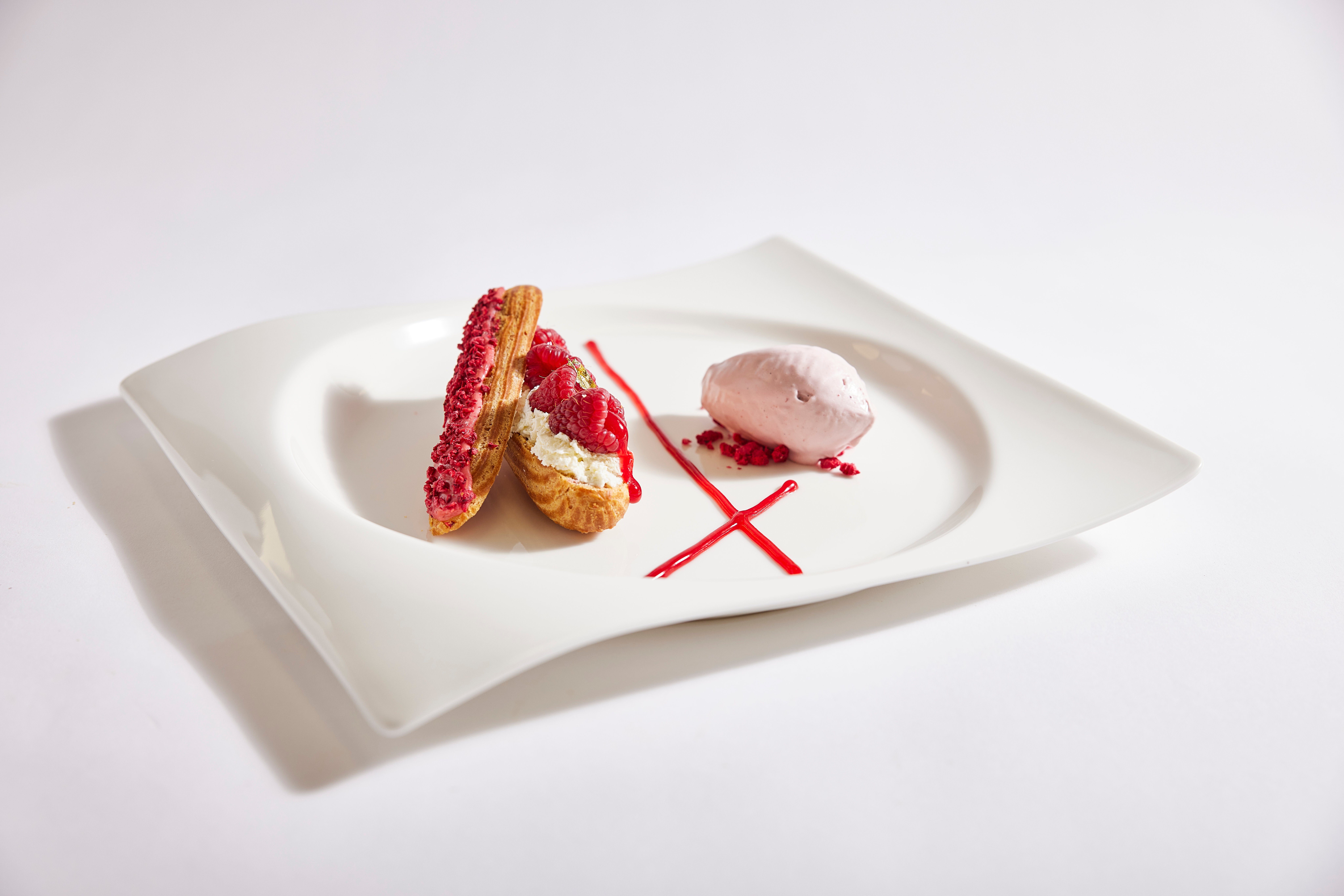 Chefs Divulge 8 Dessert Plating Techniques for Eclairs