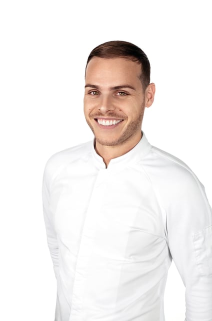 Meet Amaury Guichon, The Master of Social Networks