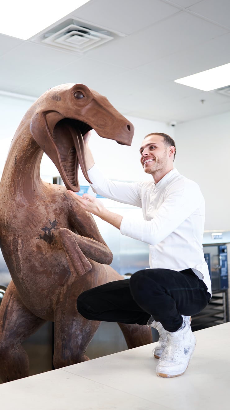 Meet Amaury Guichon, The Master of Social Networks